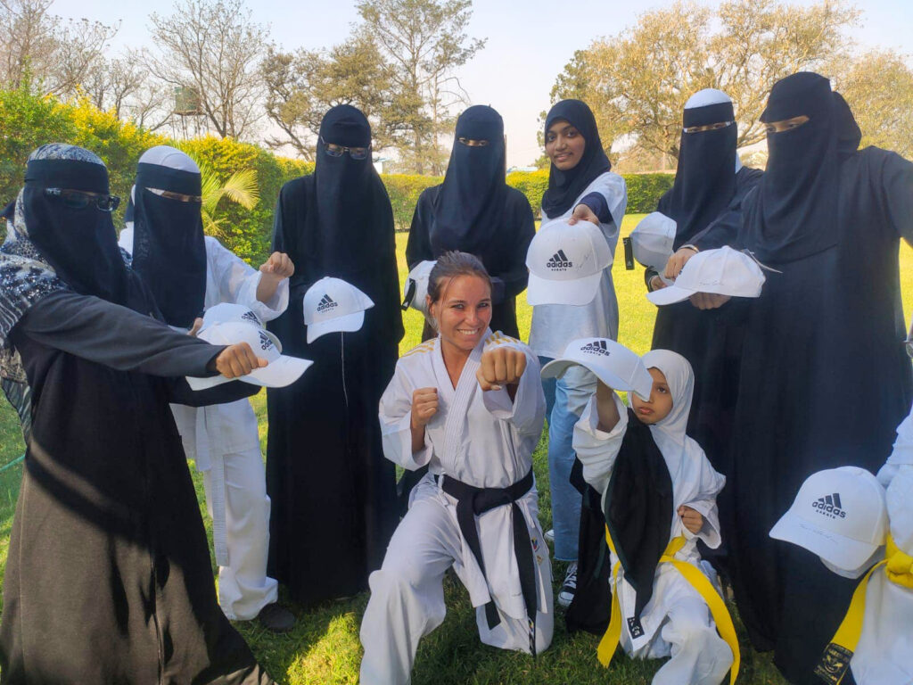 La karateka Sara Cardin: “Aiutando gli altri ho ritrovato me stessa ...