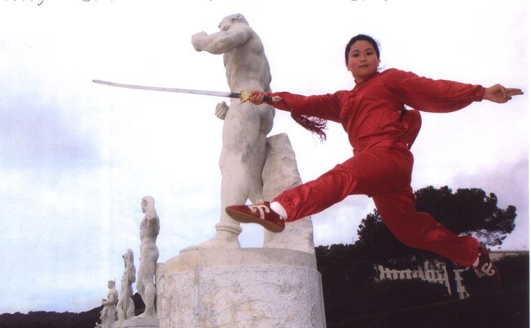 Li Rong Mei, la “ragazza con la spada” che ha portato il Wushu in Italia - ilSole24ORE